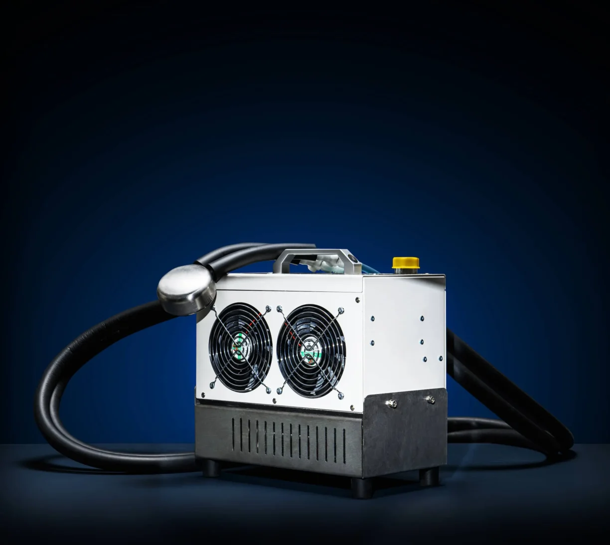 The CoreTx GO Palm Cooling Device Revolutionising Athlete Gains ...