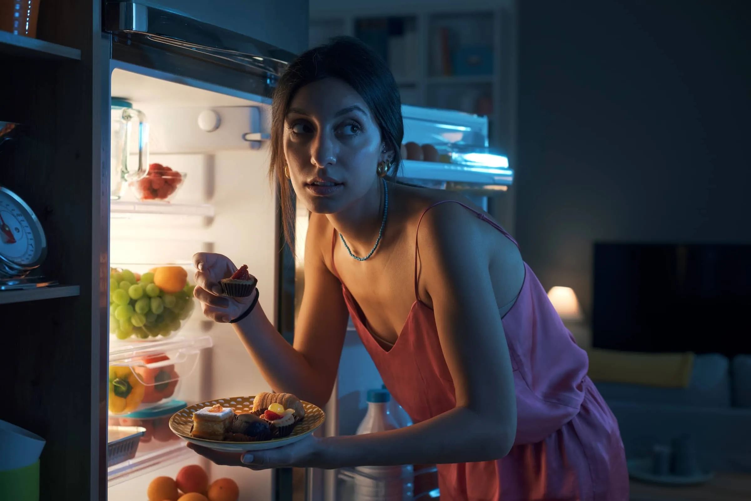 Best Late-Night Snacks for Weight Loss and Sleep - Sustain Health Magazine